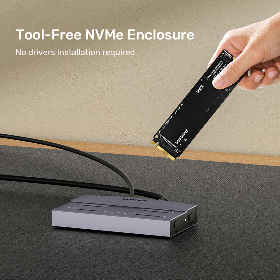 USB4 4-Bay M.2 SSD Docking Station | UNITEK