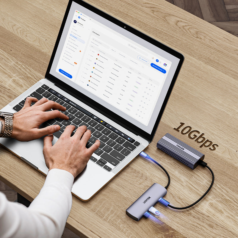 uHUB Q4 4-in-1 10Gbps USB-C Hub with 2 USB-A & 2 USB-C Ports | UNITEK