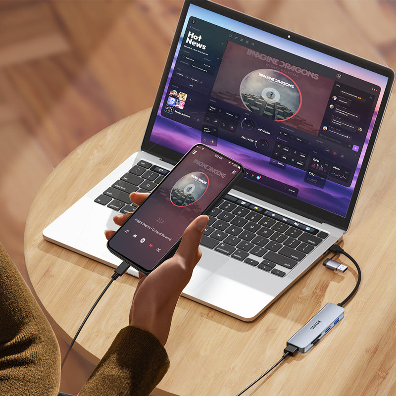 uHUB P5+ 5-in-1 USB 5Gbps Hub with SD and Micro SD Card Reader | UNITEK