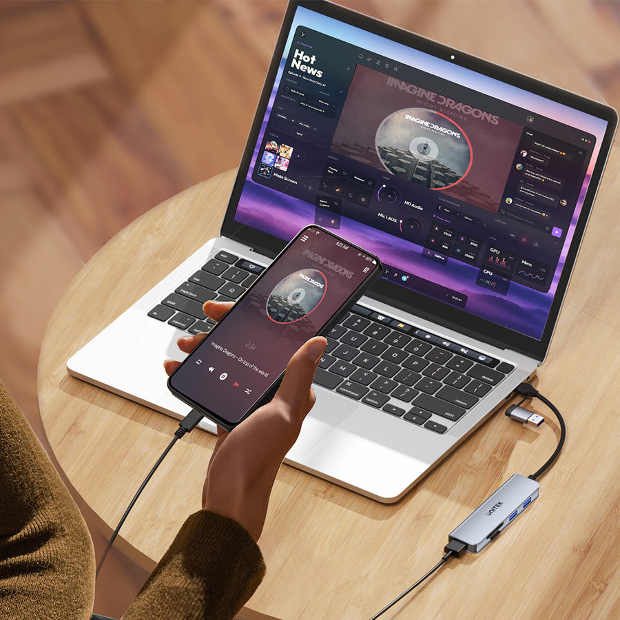 uHUB P5+ 5-in-1 USB 5Gbps Hub with SD and Micro SD Card Reader | UNITEK