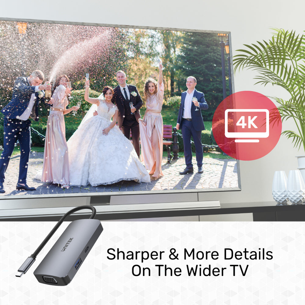 uHUB P5 Trio 5-in-1 USB-C Hub with MST Triple Monitor and 100W Power D