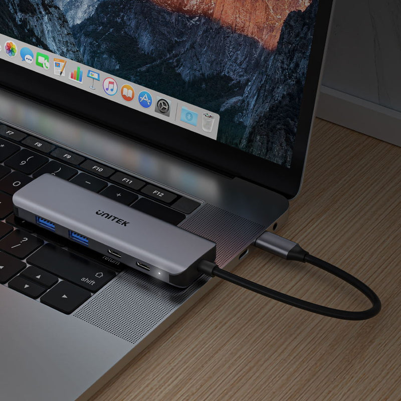 uHUB Q4 Next 4-in-1 USB-C Hub | UNITEK